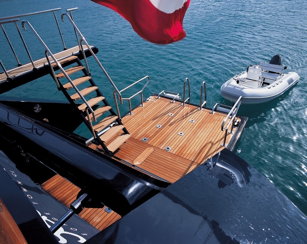 Yacht SQUALL, Perini Navi | CHARTERWORLD Luxury Superyacht Charters